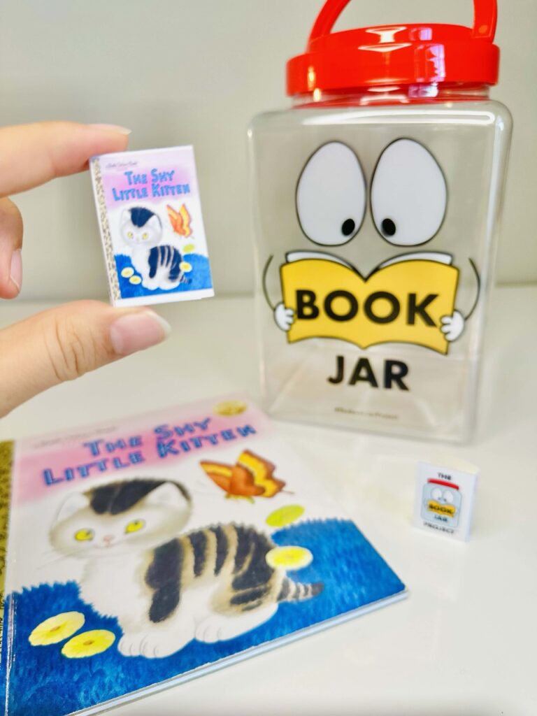 FREE PRINTABLE MINI BOOK COVERS - THE BOOK JAR PROJECT